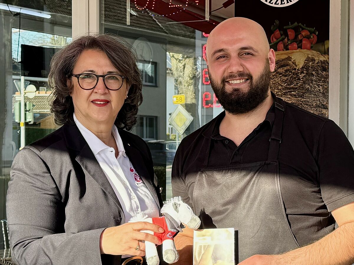 DRK-Landesverbandsvizepräsidentin Nilgün Özel freute sich über 1.240 ...